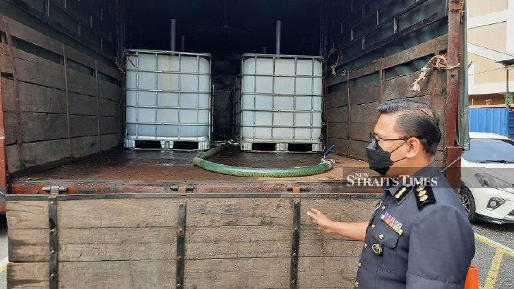 Subsidised diesel smuggled in modified lorry tanks in Kuantan, two ...