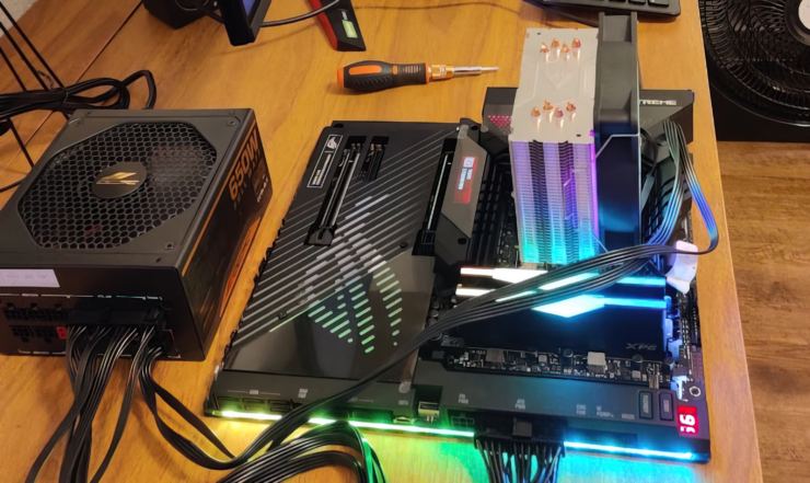 ASUS ROG Maximus Z790 Extreme Motherboard Leaks Out, Overclocker Claims Running Intel Core i9 ...