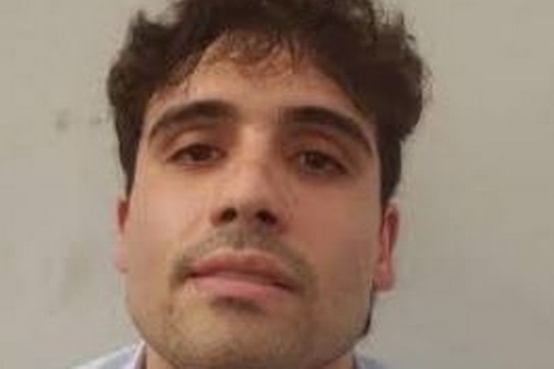Son of drug lord El Chapo arrested in shootout with heavily-armed ... Son of drug lord El Chapo arrested in shootout with heavily-armed ...