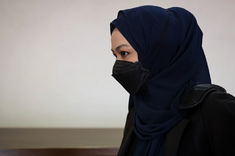 Businessman SM Faisal’s ex-wife Emilia tells court she sells food to support three sons | Nestia