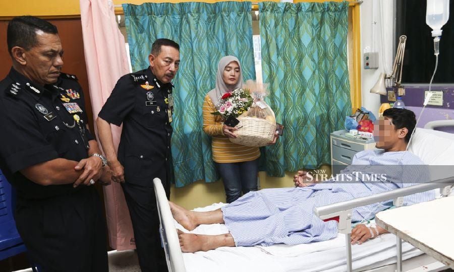 Two Kelantan cops hurt in scuffle with suspected drug dealer | Nestia