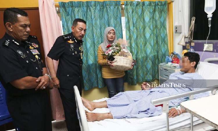 Two Kelantan cops hurt in scuffle with suspected drug dealer | Nestia