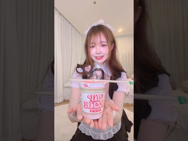 Cup Noodle Maid for Goshugin Samaご主人様だけのカップラーメンメイドです ! 주인님! 컵라면이 준비되었다냥! 메이드 모모리나 ver. | Nestia