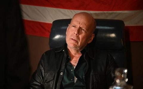 Bruce Willis患失智症近况曝光 与家人共度感恩节 | Nestia