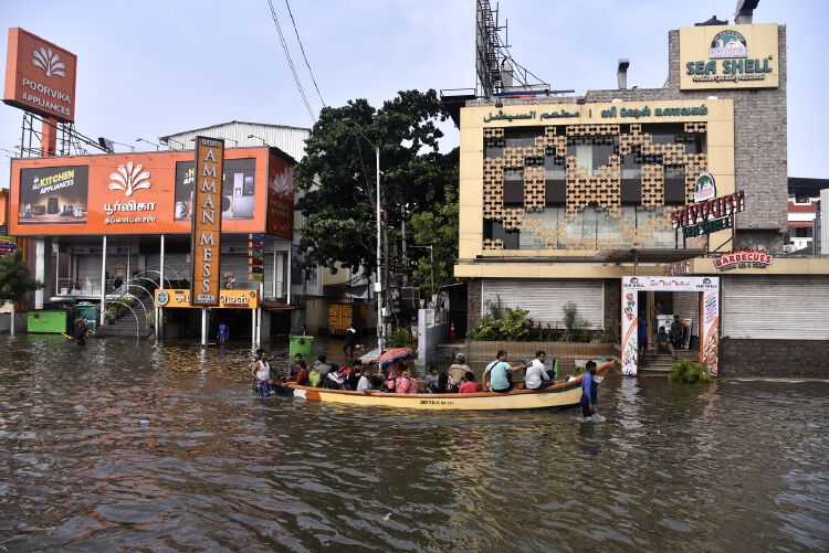Chennai flooded as heavy rains from cyclone Michaung batter south India | Nestia