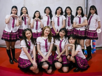 Japan’s biggest girl group AKB48 launches new Malaysian sister group — KLP48 (VIDEO) | Nestia