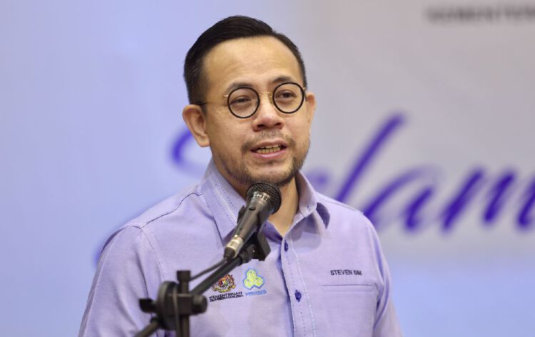 Penang water cut: Companies risk RM50,000 fine if they dock wages or force workers to use annual ...