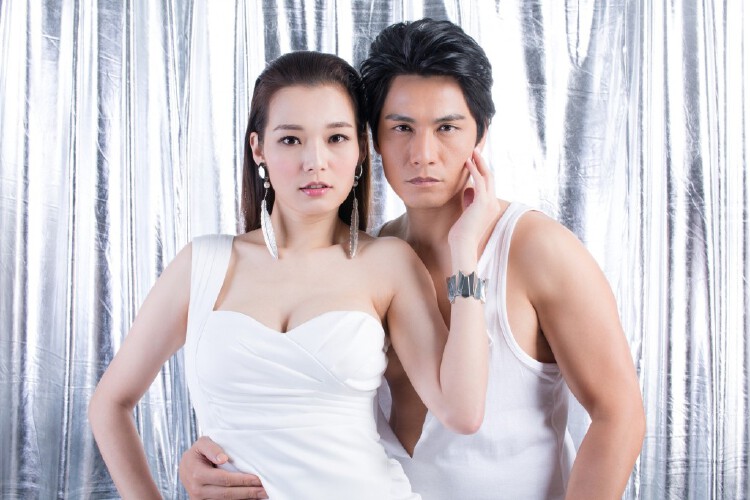 TVB万千星辉颁奖礼2023｜傅嘉莉初出道晒泳装卖萌 曾捲吕慧仪婚变陷小三疑云 | Nestia