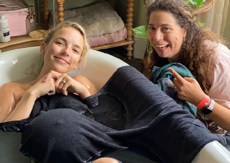 Jodie Comer spends hours naked in freezing water for new movie | Nestia