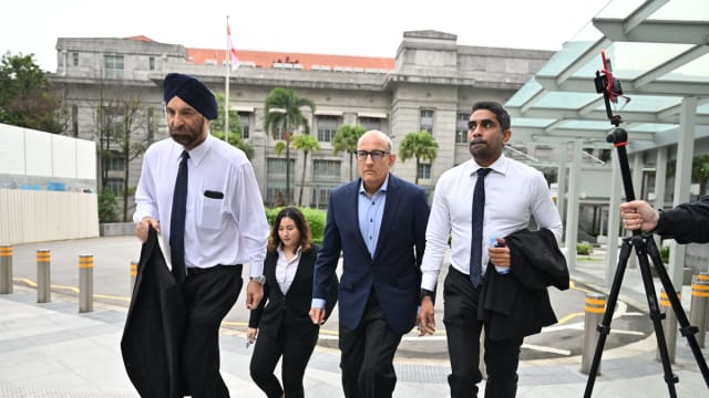 交通部长易华仁正式被控27项控状 | Nestia