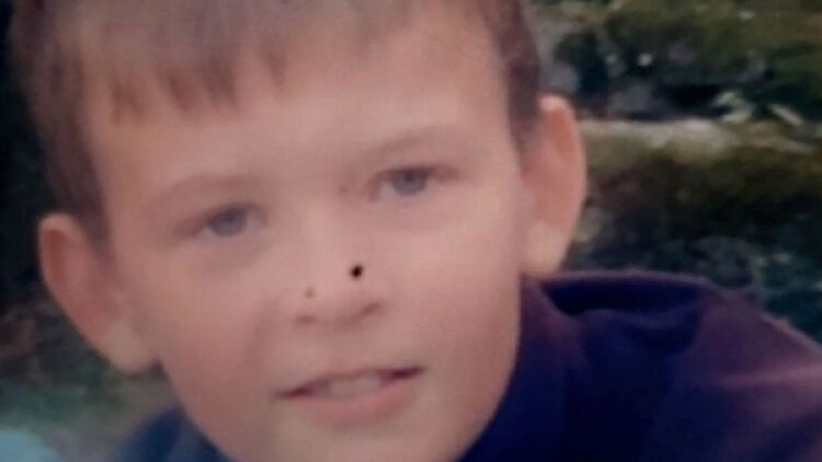 Police launch urgent search to find missing 12-year-old schoolboy last seen in black jacket | Nestia