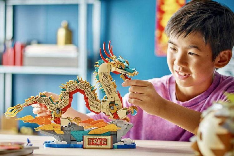 DreamWorks Lunar Light Up and Other Fun CNY Activities For Kids | Nestia
