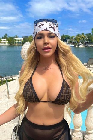 Parents of OnlyFans model who 'stabbed boyfriend to death' arrested in bombshell update | Nestia