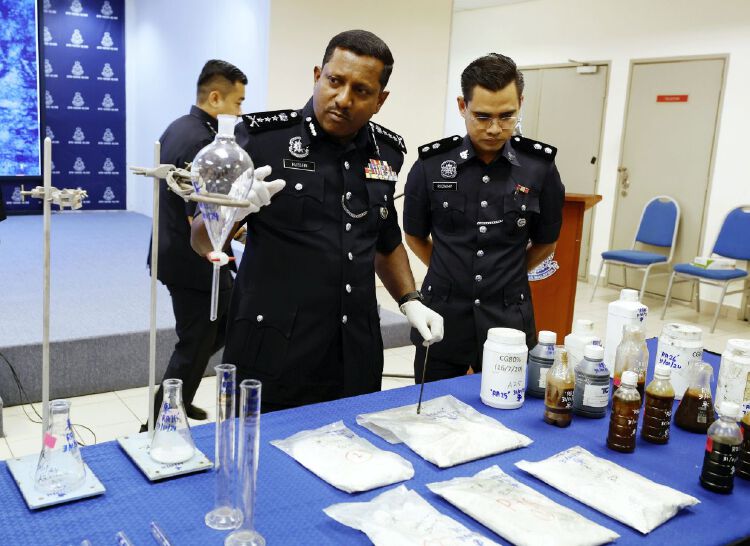 Cops raid container used as drug-processing lab in Klang | Nestia