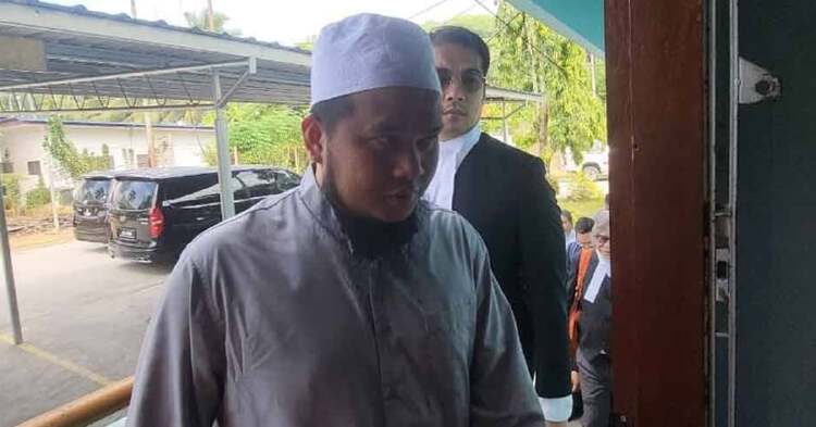 “后悔崇拜被告慈善工作” 原告：没想到Ebit Lew如此下流 | Nestia