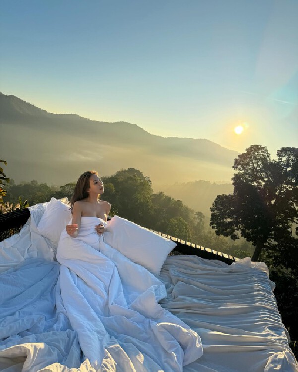 性感写真女星出浴照流出！喷血身材获激赞 曾误Po疑似露点照急删仍被疯传 | Nestia