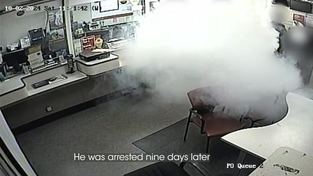 CCTV captures one-legged robber trying to steal cash from post office ...