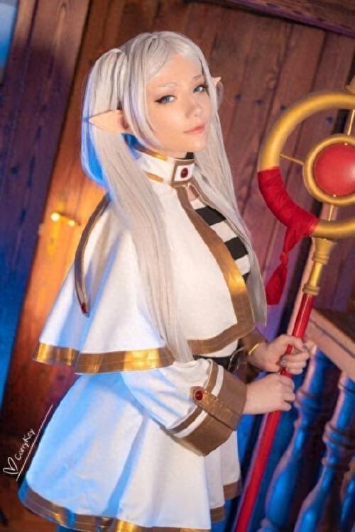 来自俄罗斯妹纸的魔法少女芙莉莲COS作品 身材太完美了 | Nestia