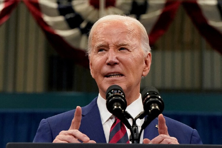 Trump says he’ll debate Biden ‘anytime, anyplace’ after putting empty ...