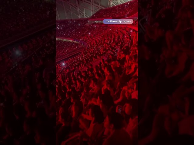 Crowd sings Kit Chan’s ‘Home’ at Bruno Mars S’pore concert day 2 | Nestia