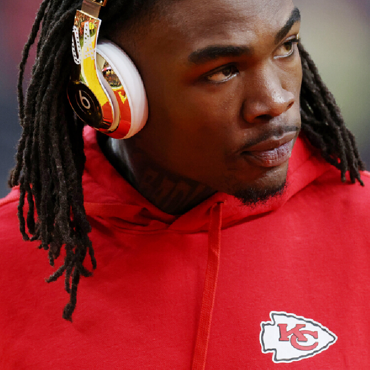Kansas City Chiefs Player Rashee Rice Turns Himself In to Police Over ...