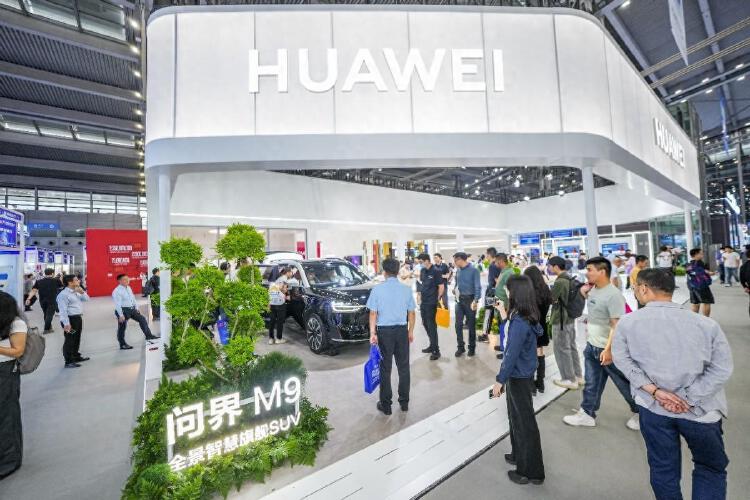 打卡CITE 2024超火爆展位，揭秘问界M9背后的硬核“黑科技” | Nestia