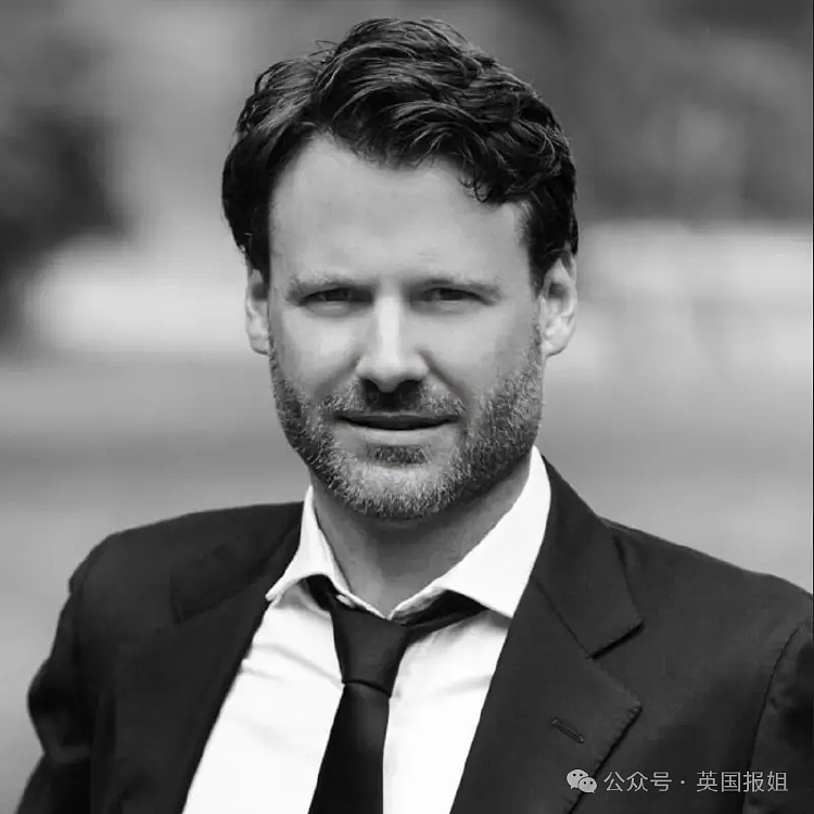 奇葩男约会失败竟起诉50名女性，要求集体赔他260万美元？网友：真下头（组图） | Nestia