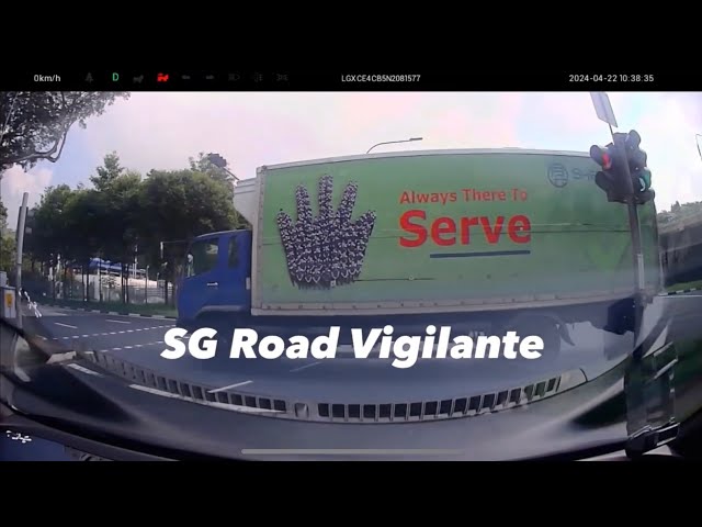 An Mandai Road Sheng Siong Supermarket truck fail to conform to red ...