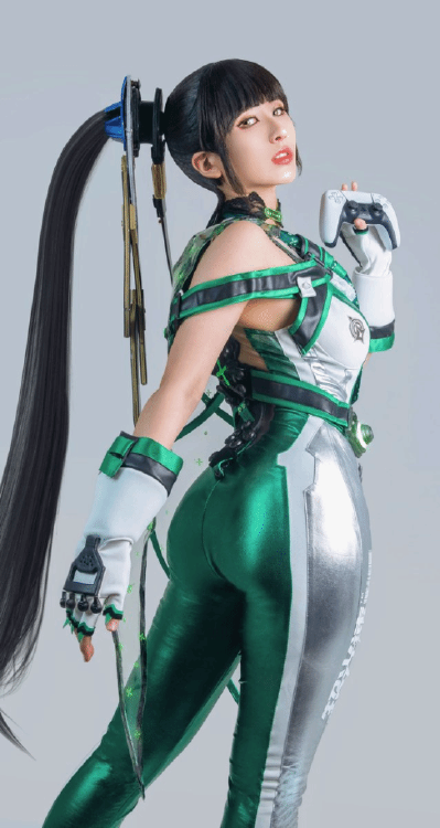 丰腴肥美大姐姐！美女推主再晒《剑星》伊芙COS照 | Nestia