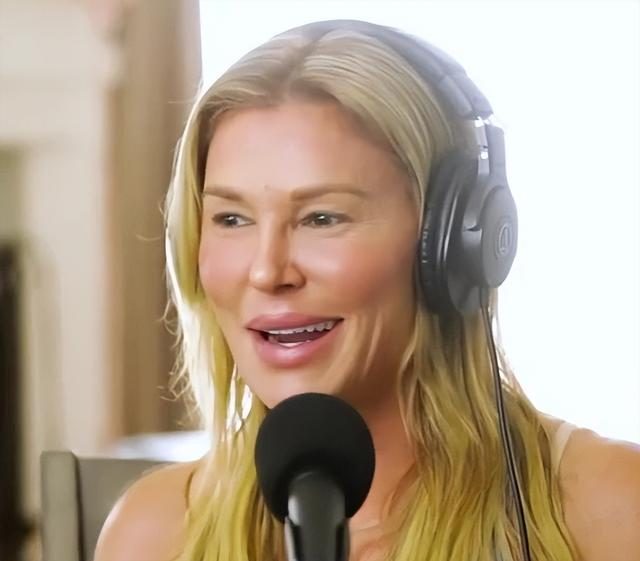 51岁女星 Brandi Glanville 最新自拍，看起来像15岁 | Nestia