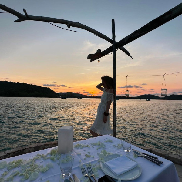 邓丽欣海岛度假「出股惑」！激罕晒泳装照 Fit爆身材超吸睛 | Nestia