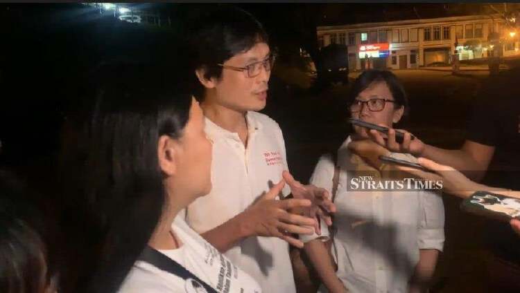 Teoh Beng Hock's sister among two people questioned by police for ...
