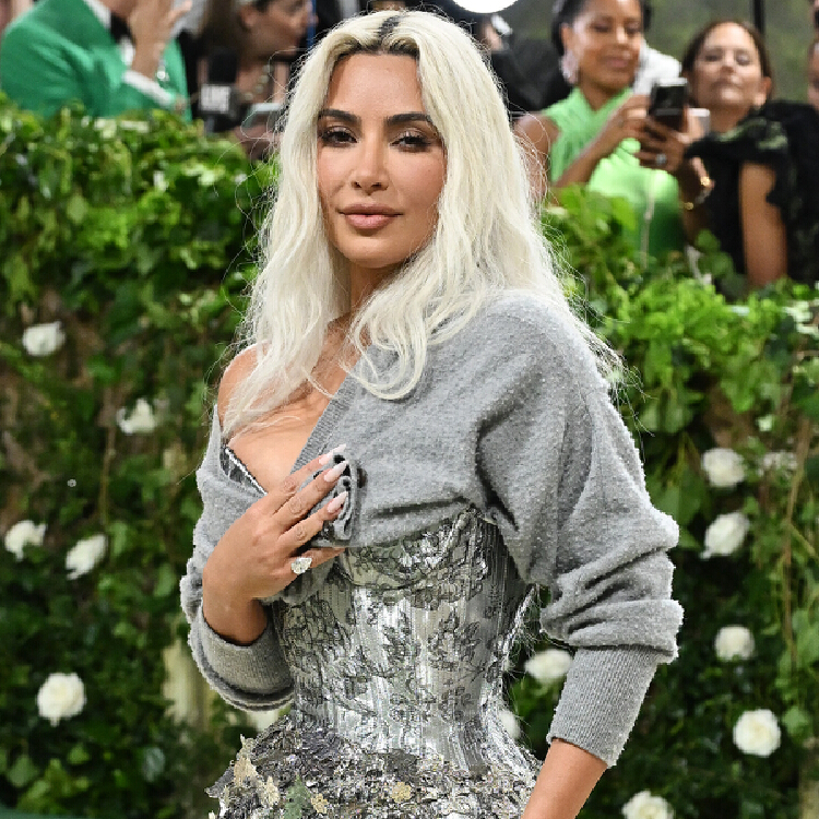 You Missed Kim Kardashian's Bizarre Shoe Detail at 2024 Met Gala | Nestia