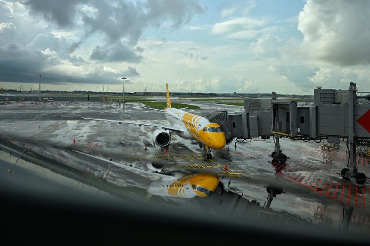 First flights on Scoot’s new Embraer jet almost full as Brazilian plane ...