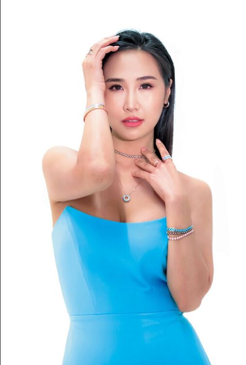 林宝玉推出处女vlog全裸浸浴「派糖」 搣甩阿仪后狂接海外job成抢手货 | Nestia