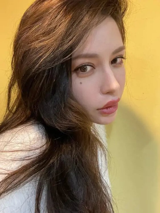 谢和弦遭前妻曝偷吃至少20人 正宫发文吐心声 | Nestia