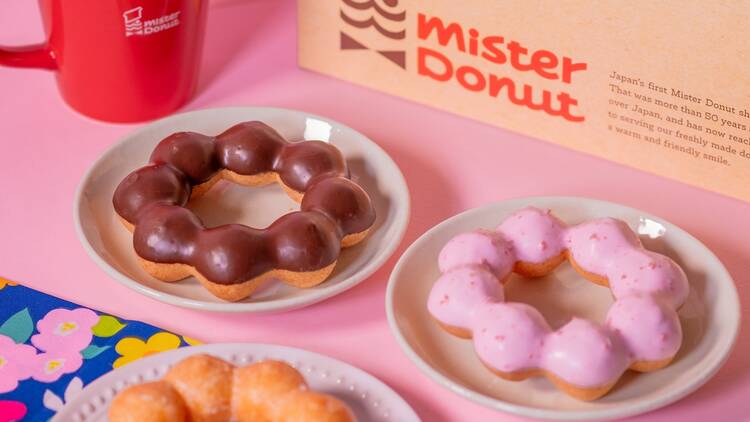 Mister Donut opens its fifth outlet at the new Anchorvale Village mall ...