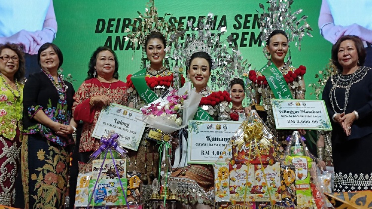 Deirdre Serena Sendi Michael Remy crowned Kumang Gawai Dayak Sibu 2024 | Nestia