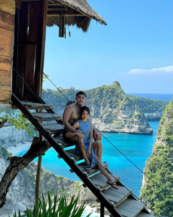 前主播游峇里一件头泳装晒身材 被网友笑指似草蜢 5字高EQ回应 | Nestia