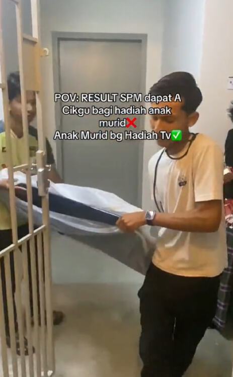 M’sian Teacher Surprised With New TV By Student Who Scored Straight As In Exams | Nestia