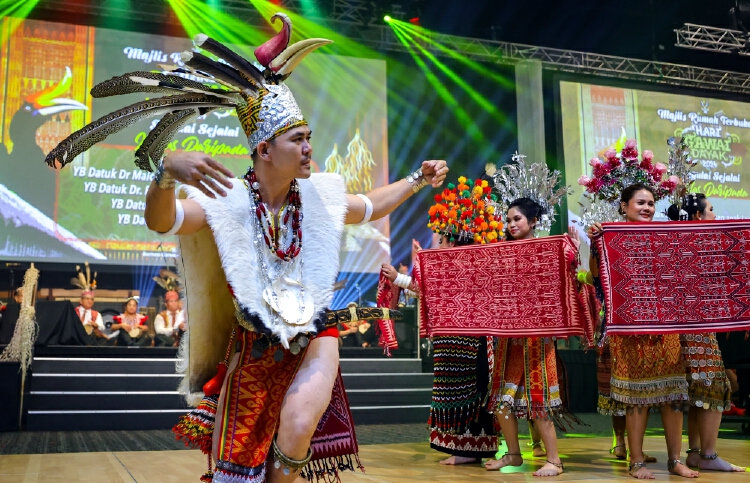 Cultural performances the highlight of Gawai Dayak open house in ...