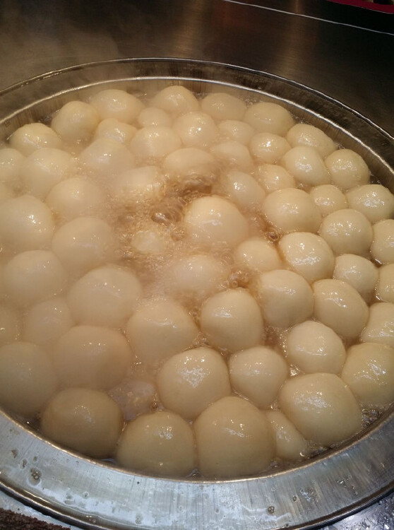 2025宁夏夜市必吃｜逛宁夏夜市攻略10大美食推介+交通 必吃爆浆鱿鱼/炸香酥芋丸 | Nestia