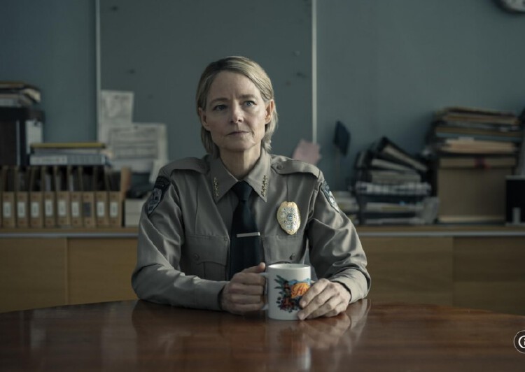 Jodie Foster hasn't appeared in a play for over 40 years due to 'traumatic' incident during ...