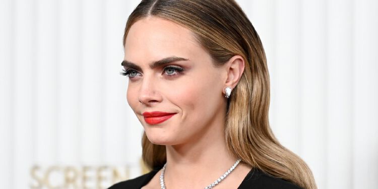 Cara delevingne opens up about sobriety journey, recalls being drunk at age 8 | Nestia