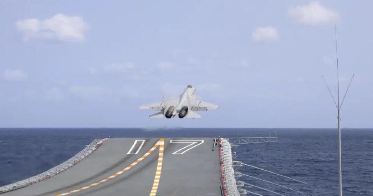 日本国防部:航母逼近 山东号飞机起降380次 | Nestia