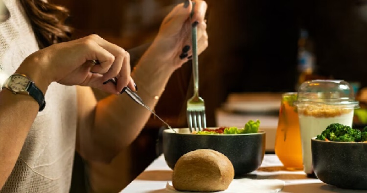 MONSTER MUM-IN-LAW WON’T STOP COMMENTING ON DAUGHTER-IN-LAW’S WEIGHT ...