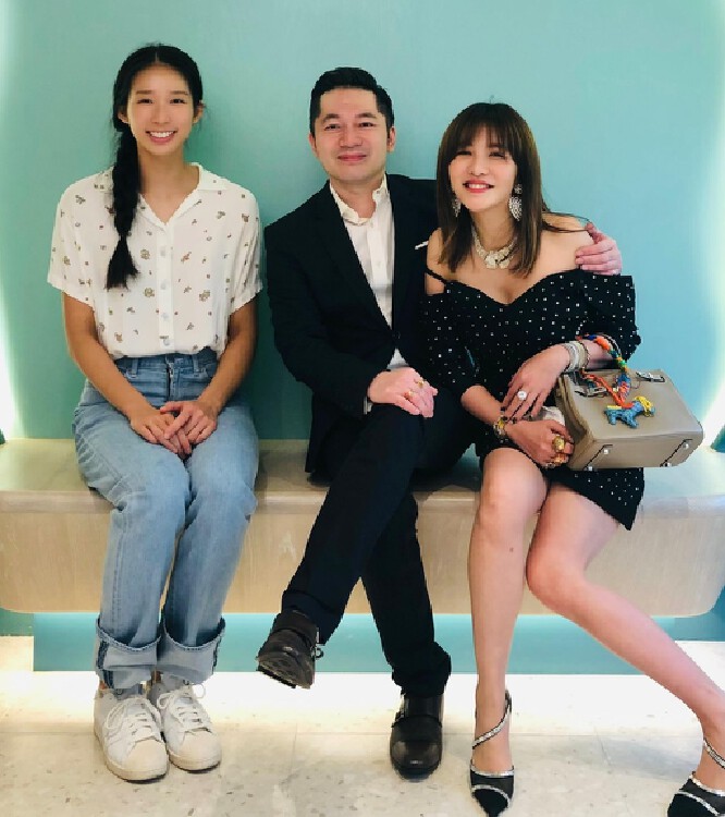 群星捱夜见证江旻憓夺金！麦明诗晒8年前合照祝贺 畲诗曼：机会永远留给愿意坚持的人 | Nestia