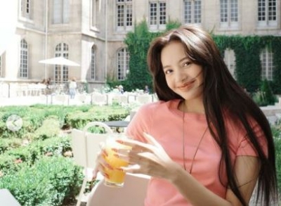 Thai family loses 8.7 million baht from scam which promised 11-year-old daughter a photo with ...