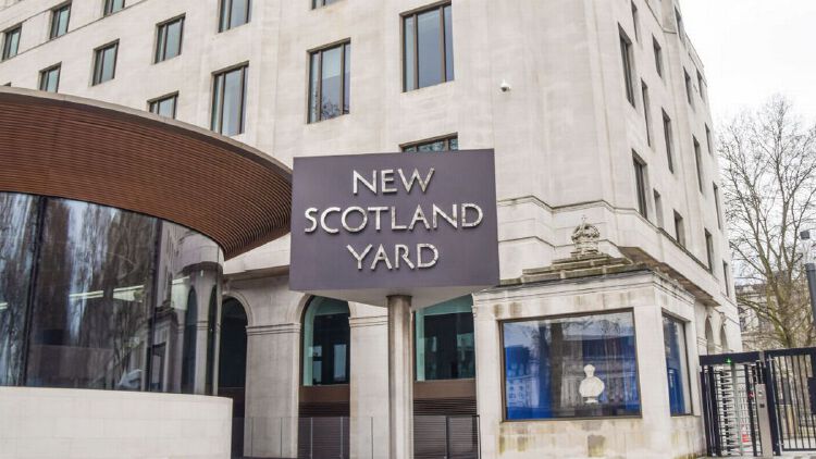 Brits shocked after 1930s Met Police ad for 'hefty girls' to join the force goes viral | Nestia