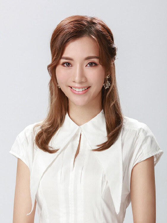 TVB女主持深圳冲浪泳装晒长腿 泳裤疑似「移位」惹走光疑云 | Nestia